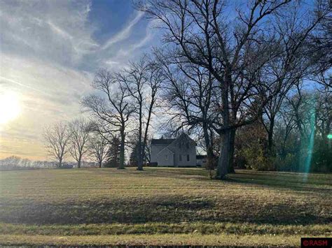 43397 685th Avenue Ormsby Mn 56162 Mls 7036324 Edina Realty