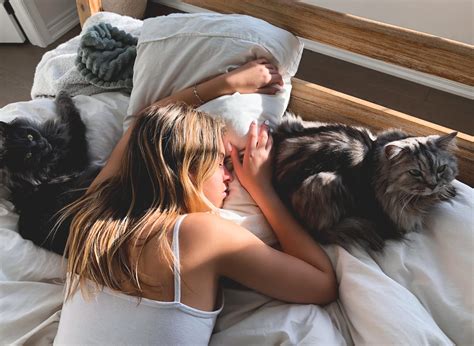 Relatable Things That Make It Hard To Fall Asleep Popsugar Fitness