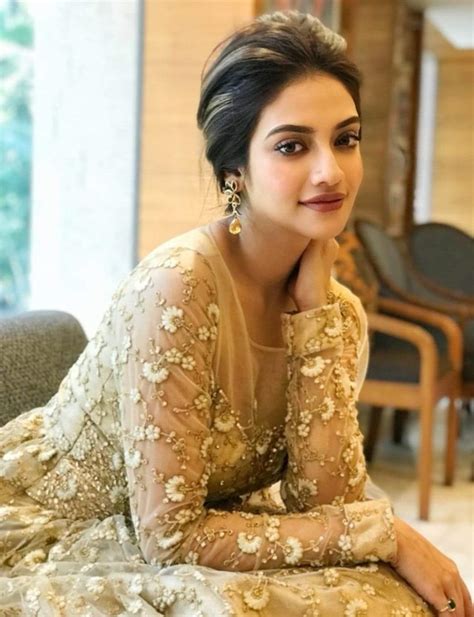 NDS WALLPAPERS Nusrat Jahan Sexy Figure