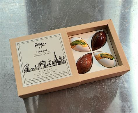 패키지 디자인 초콜릿 박스 페이스더웨일 숨고 숨은고수