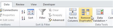 Vba Delete Duplicate Row In Excel By Comparing A Column Stack Overflow
