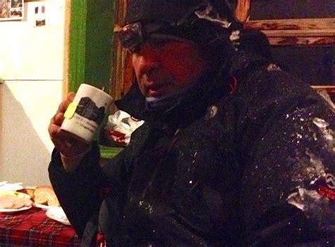 შეურჩიეთ ფოტოს სათაური კვირის პალიტრა