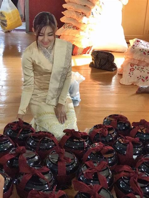 မွေးနေ့အကြိုအဖြစ် အမွန်မြတ်ဆုံးအလှူကို ပြုလိုက်တဲ့ သရုပ်ဆောင် မေမြင့်မိုရ် Myanmarload