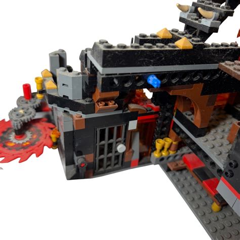 Lego Nexo Knights Jestros Volcano Lair Set 70323 With Minifigure