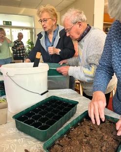 Gartentherapie In Der Tagespflege Arbeiterwohlfahrt Awo