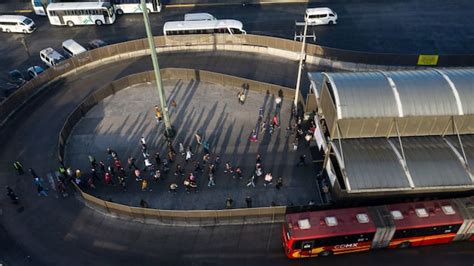 Metrobús Cdmx Hoy 17 De Diciembre Muere Hombre En Estación Indios