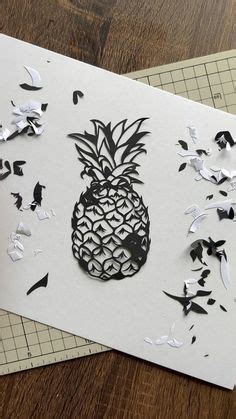 「紙で描くアート【切り絵×ちぎり絵】パイナップル」 動画 ペーパークラフト 紙のオーナメント ペーパーアート