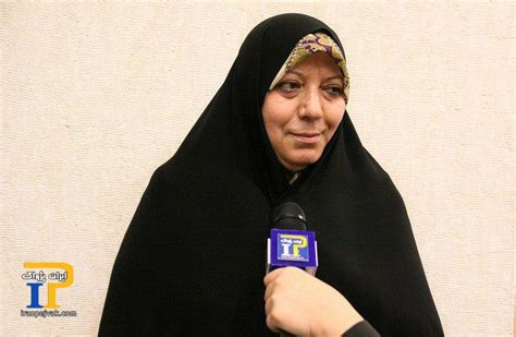 مجلس و دولت موضوع عدم کاهش قیمت کالاها علی رغم کاهش قیمت دلار را پیگیری می‌کنند امیدوارم با