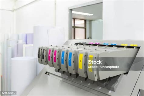 Cmyk 컬러 잉크젯 프린터용 카트리지 잉크젯 카트리지에 대한 스톡 사진 및 기타 이미지 잉크젯 카트리지 필기용 잉크 Cmyk Istock