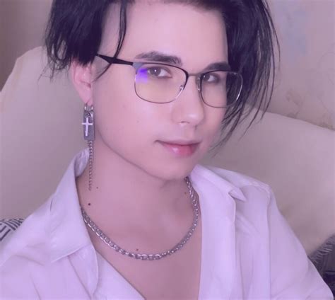 Niko Star вебкам модель бесплатный секс видеочат Stripchat