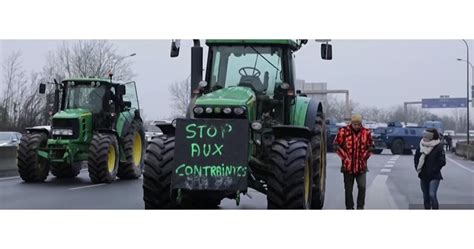 Стотици фермери протестираха във Франция