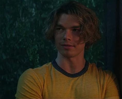 Sam Corlett 12 Facts About The Chilling Adventures Of Sabrina Actor You