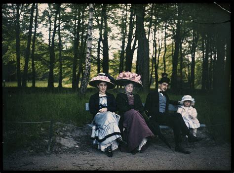 1908c Early Autochrome Color Photograph Taken At The Park Of The