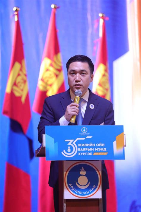 Өмнөговь АРДЧИЛСАН НАМЫН 35 ЖИЛИЙН ОЙН БАЯРЫН МЭНДЧИЛГЭЭ 🔵Эрхэм хүндэт УИХ ын гишүүд ээ