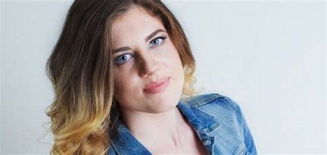 Alexis Abbey Biography Wiki Age Height Career Photos More