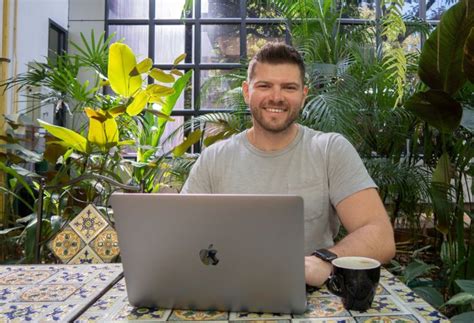 Граждани на квартала Varnafix On Linkedin Митко Кършовски за живота на дигиталния номад