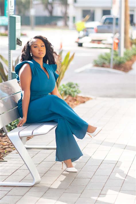 Plus Size Beach Outfit Ideas 19 Looks Youll Love