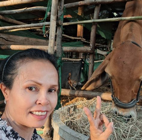 สาวเล็ก มักเลาะ โอ้โหทุเรียนพูใหญ่ๆหอมคักขอบพระคุณคุณป้าจ Facebook