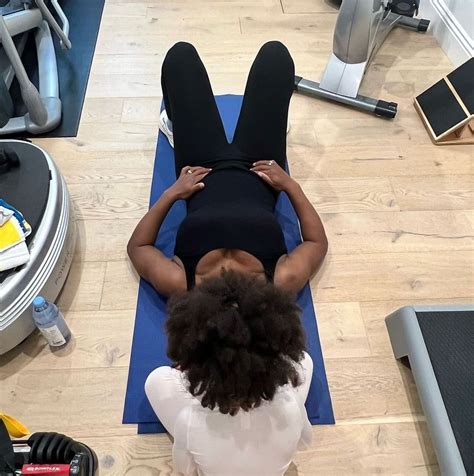 Serena Williams 42 Shares Incredible Bikini Flashback Photo From A Verryyy Different Time In