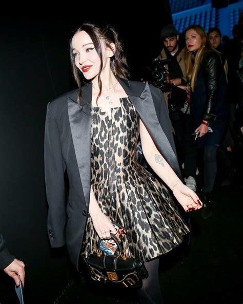 Dove Cameron Looks Like A Gothic Girl At Balmain Show 2022 13 Photos