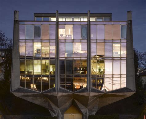 Jack Vicajee Bertoli Johannes Marburg · La Tulipe · Divisare