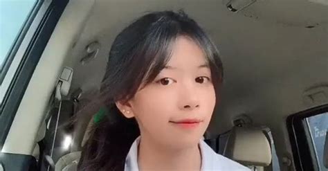 รวมรูปภาพของ น่ารักเกินวัย น้องโบนัส สาวน้อยสุดคิวท์ชั้น ม 2 จาก จาก