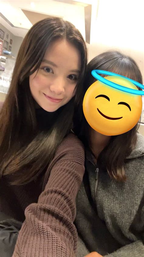 ミス慶應2023 No4 ホワイトヘッド ニコラ On Twitter 1週間お疲れ様です〜！ イギリスにいた時前髪センター分けにしてたんですが、どうですかね☺︎ 伸ばそうか迷ってて皆さん