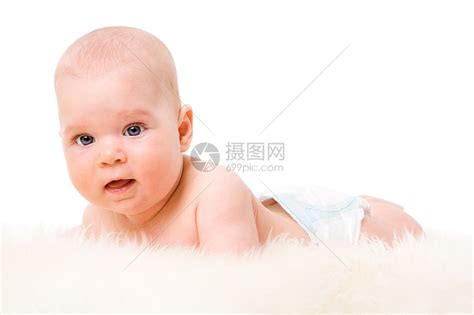 婴儿宝宝快乐童年幸福毯子乐趣孩子几个月蓝色喜悦脆弱性高清图片下载 正版图片320557663 摄图网