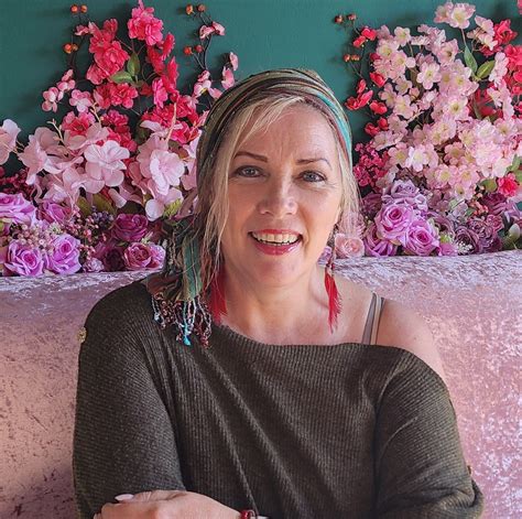 Anita Overcomer 𝗠𝗘𝗡𝗢𝗣𝗔𝗨𝗦𝗘 And 𝗣𝗘𝗥𝗶𝗠𝗘𝗡𝗢𝗣𝗔𝗨𝗦𝗘 Dis Twee Facebook