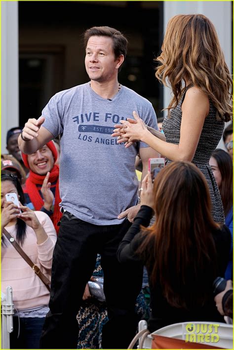 Mark Wahlberg Ellen And Extra Appearances Photo 2793939 Ellen