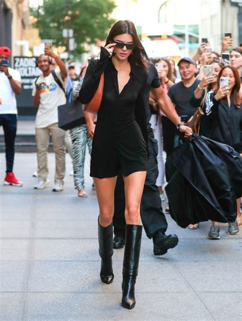 Kendall Jenner Thefappening Braless 36 Pics The Fappening