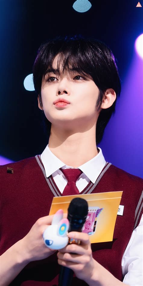 투모로우바이투게더 연준 인기가요 Mc 25 배경화면 By 슬짱