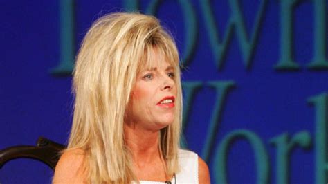 Alleged Cult Leader Gwen Shamblins Husband Likely Caused Plane Crash That Killed Her