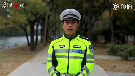 车窗起雾 就用这招秋冬季节驾车车窗总是起雾妨碍安全驾驶而靠擦玻璃不解决根本问题教您几个办法彻底解决车窗起雾问题哦其中有个办法