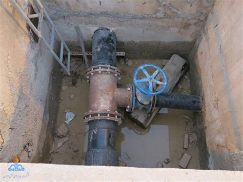 تعمیر شکستگی خط لوله آب شرب ناحیه مسکونی و بخشی از خوابگاههای کارکنان
