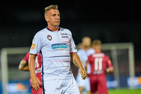 Maxi Lopez Chi è Dove Gioca Fidanzata Figli Patrimonio Iit News