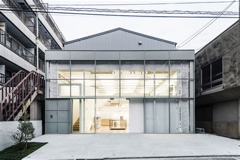 長坂常 スキーマ建築計画による東京都墨田区の「高橋理子押上スタジオ」