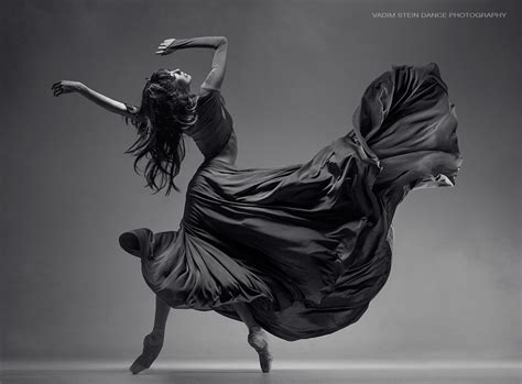 Stunning Black And White In Motion Photos Of Dancers Dance Photography
