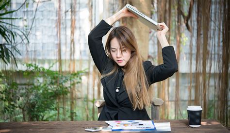 split a javascript array into chunks by damion davy medium