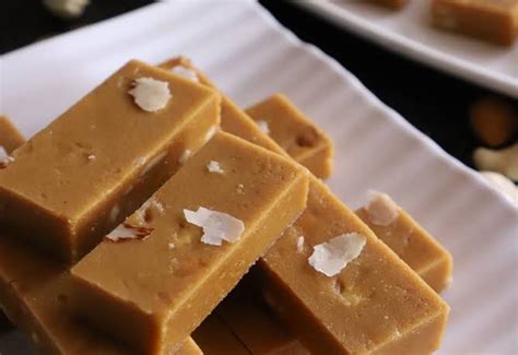Khoya Rewari Burfi Variety Milk At Rs 200 In Delhi Id 6792968