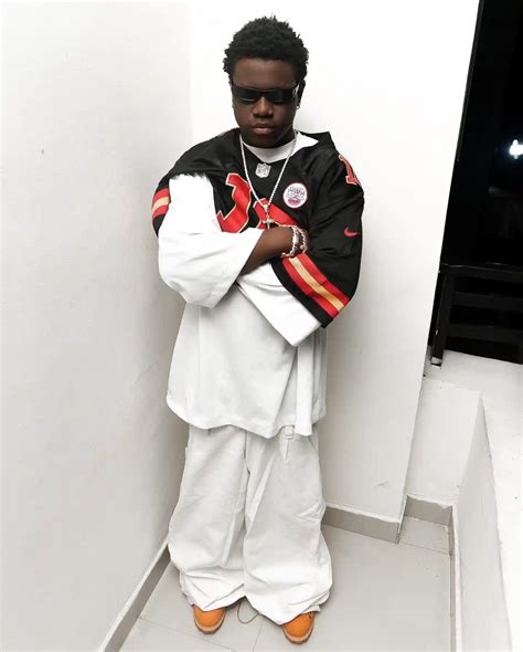 Famous Pluto Biography Age Brothers Net Worth Albums Girlfriend