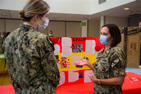 Nmrtc San Diego Hosts Hispanic Heritage Month Event Naval Medical