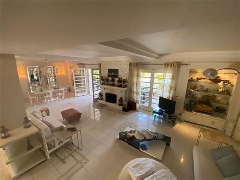 Bastion се ИЗДАВА ПРОДАВА уникатна луксузна вила во Ханиоти Грција на ексклузивна