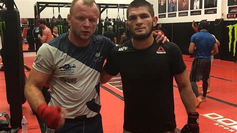 Video Inside From Khabib Nurmagomedovs Training Camp Middleeasy