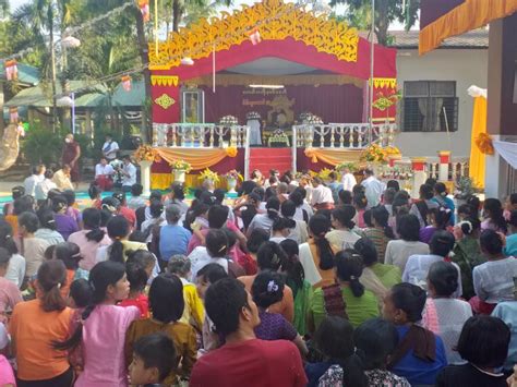 ကျိုက်မရောမြို့ ရသေ့ကျောင်းတိုက် ဇောတိကကိုးနဝင်း စေတီတော်မြတ်ကြီး၏ ရ