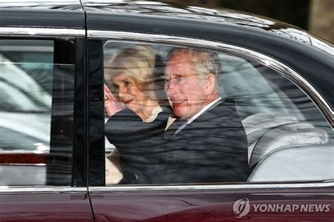 英 국왕 암 진단후 처음 외부 노출해리 왕자 만나 파이낸셜뉴스