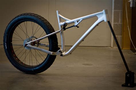 Über Cush Full Suspension Fatbike Gearjunkie
