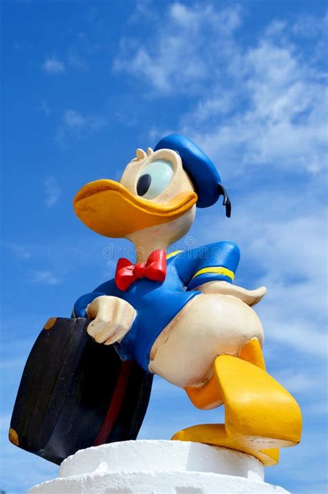 Donald Duck Sailor Disney Figure Editorial Photography Image Of World