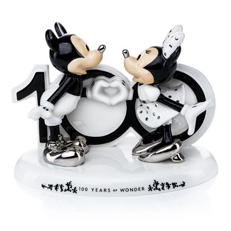 English Ladies D100 Mickey And Minnie Figurine