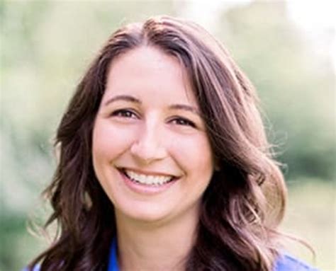 Dr Leann Wasylyshen Dentist At River Dental Hellodent